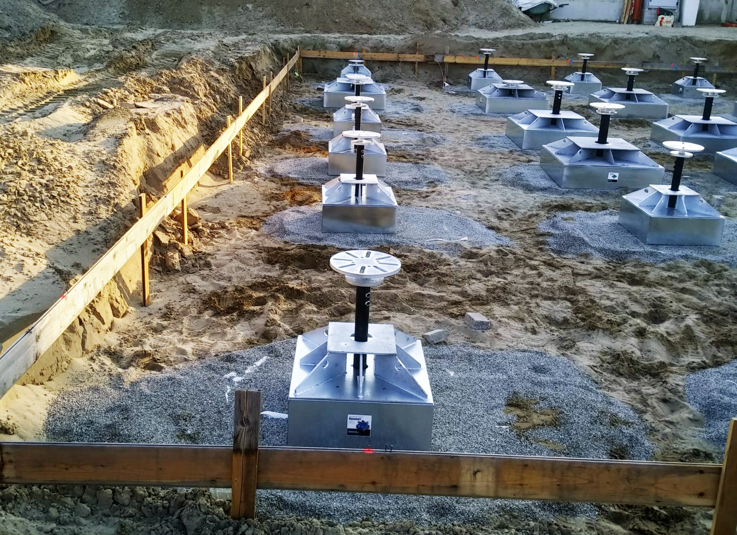 Utilizzi e vantaggi dei plinti prefabbricati in acciaio Geosmart